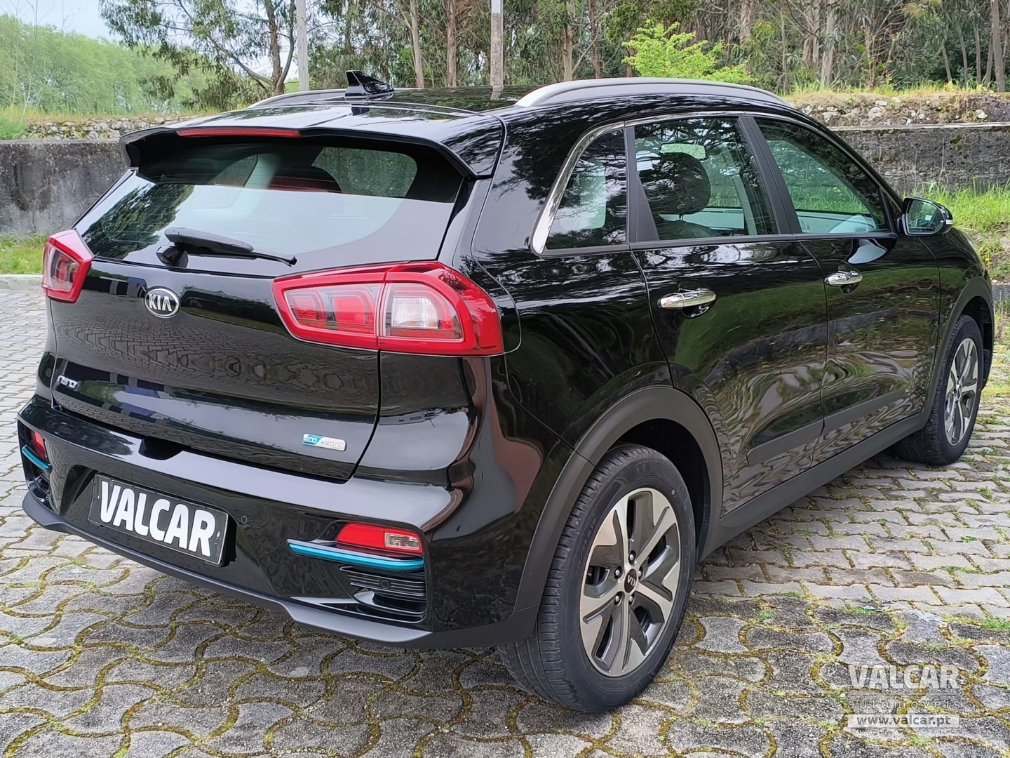 Kia e-Nero 64kWh Tech - Utilitário - Valcar Automóveis